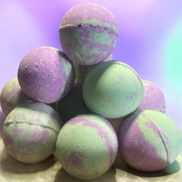 Hand Crafted | Bath & Body | Hand Crafted Crystal Infusion Bath Bomb 38 ...